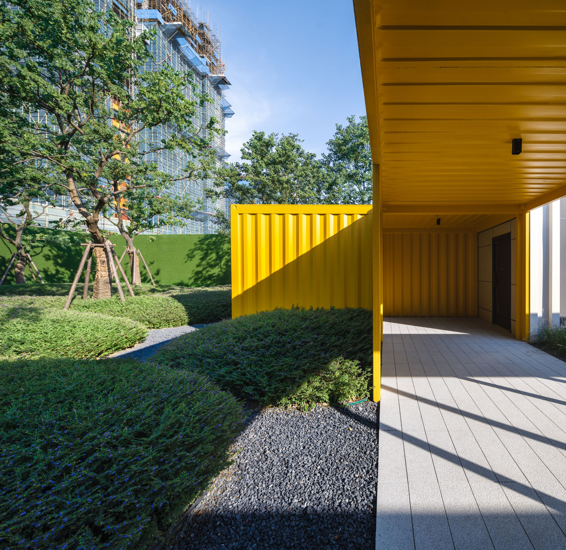 Shipping Container Landscape | Ballistic Architecture Machine