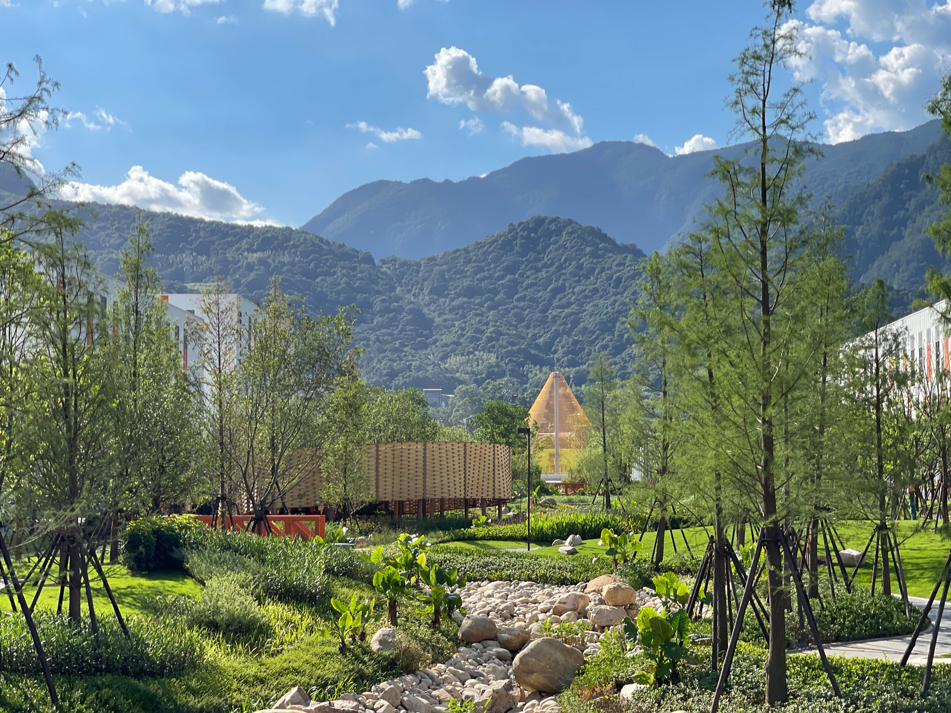 Longking Pro-Environmental Campus | Ballistic Architecture Machine